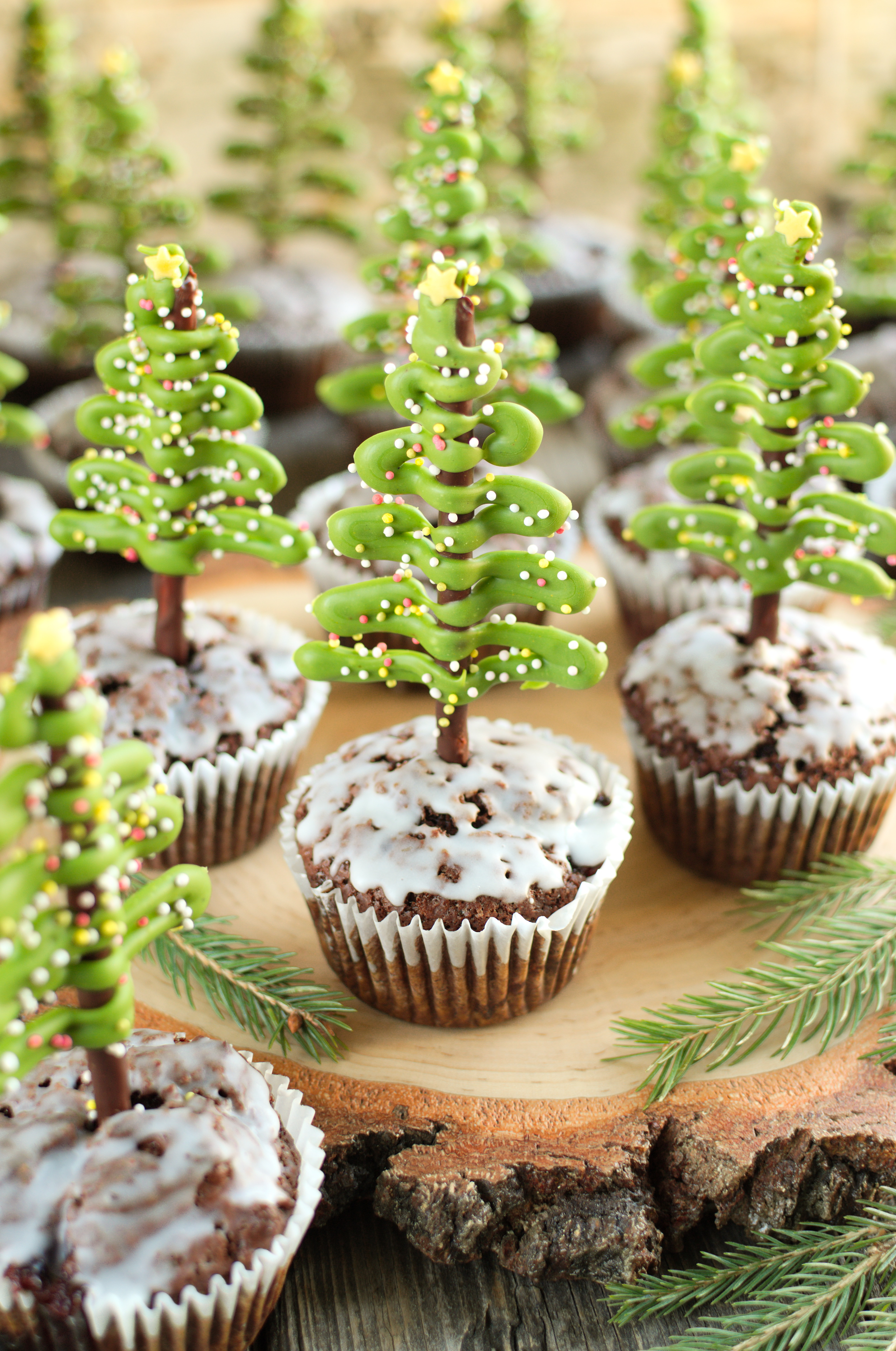 Babeczki z choinkami z paluszków